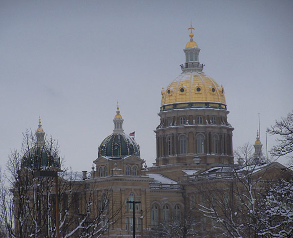 CARBON PIPELINE BILL DEBATE CONTINUES IN IOWA LEGISLATURE - KSCJ 1360