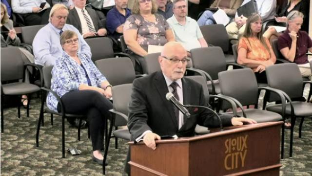 DAVID GROSS TO RETIRE AS SC SYMPHONY EXECUTIVE DIRECTOR - KSCJ 1360